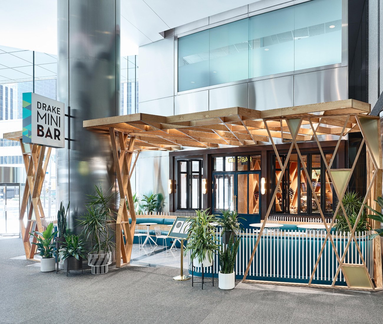 The Drake Mini Bar: A Financial District Oasis | Designlines Magazine