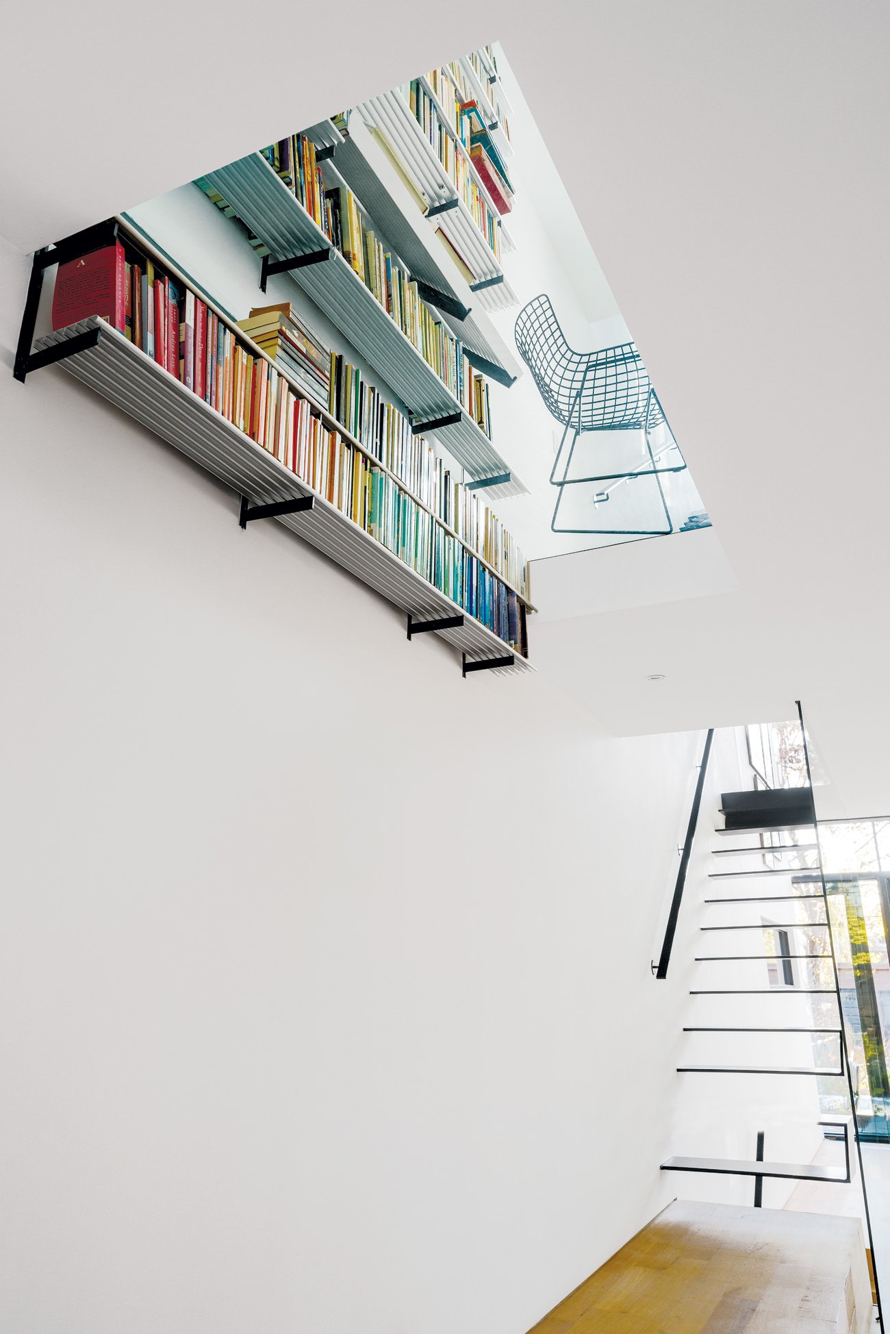 A Modern East End Home by Johnson Chou | Designlines Magazine