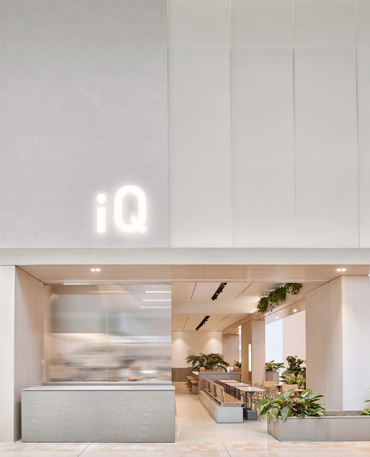 iQ Restaurant by Mason Studio Balances | Designlines Magazine