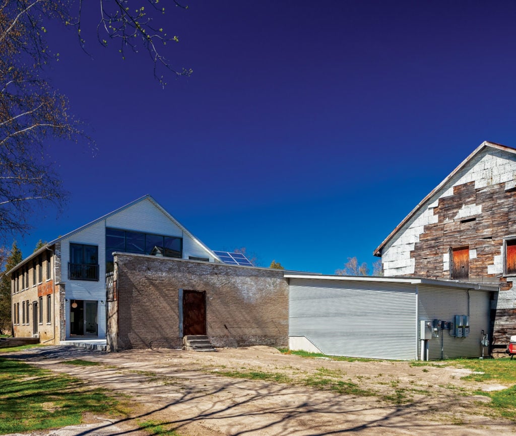 Modern Interior Revives Old Industrial Factory as Getaway | Designlines ...