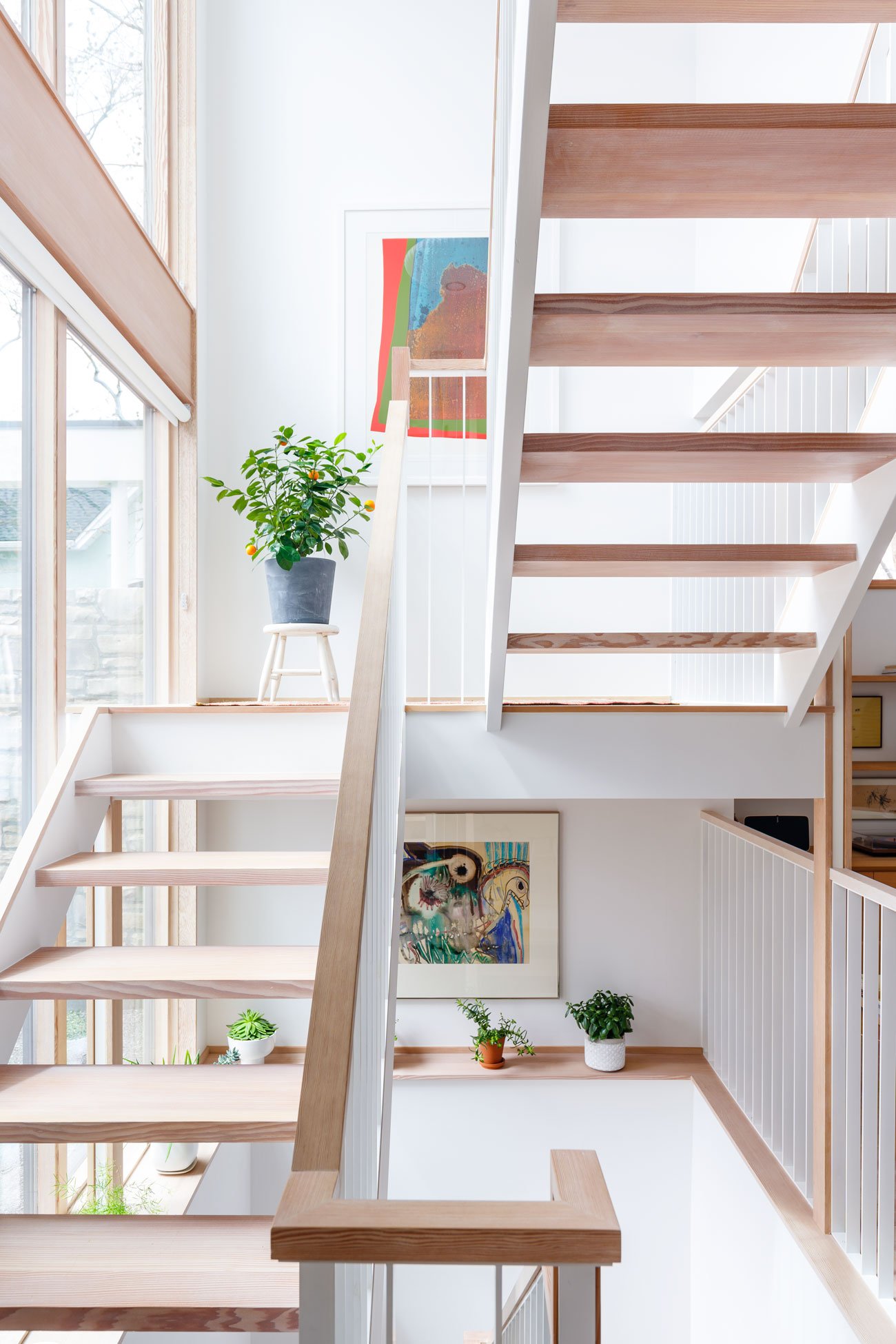 Ben Homes Designs a Mid-Century Modern for Today | Designlines Magazine