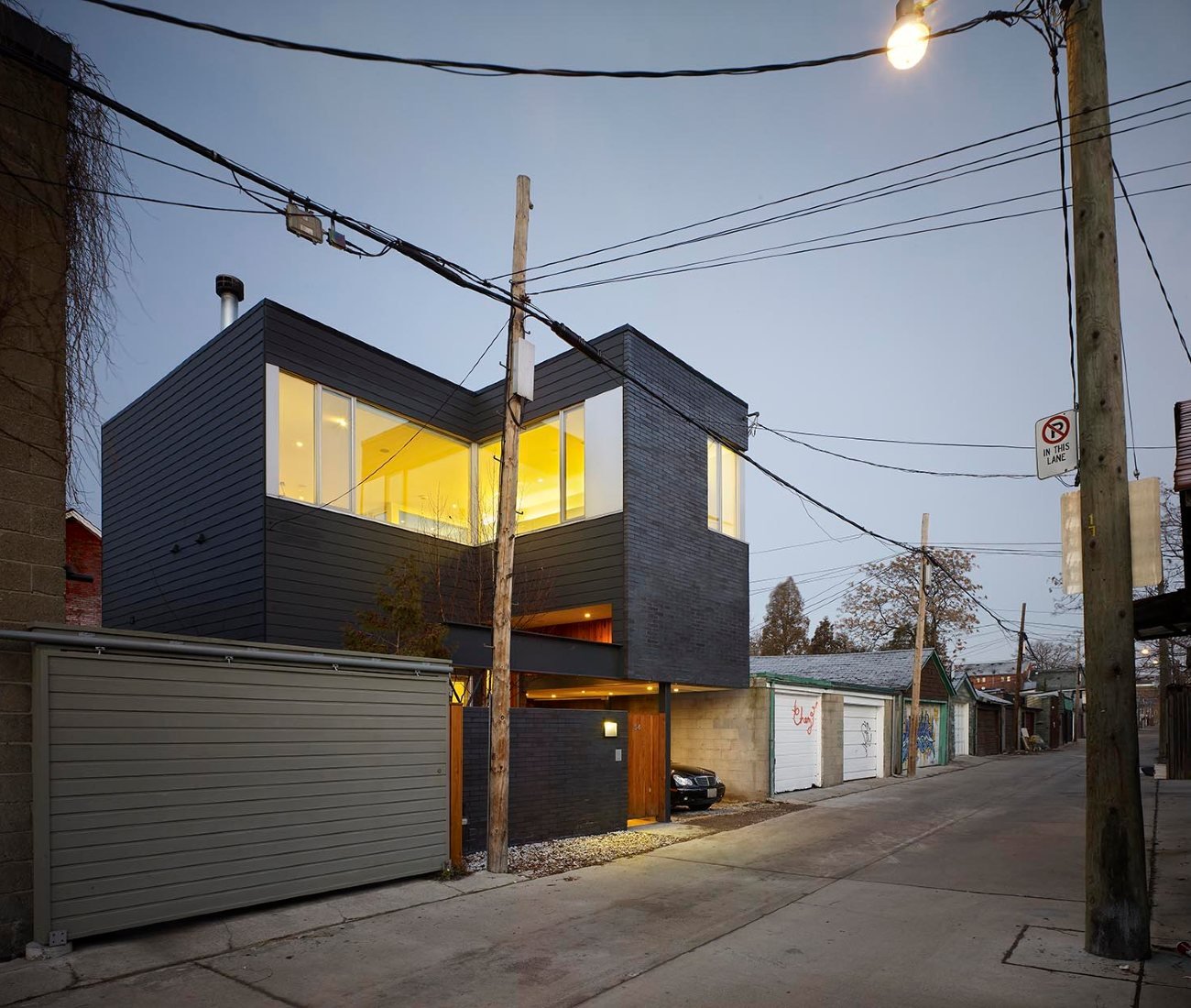 A Brief History of Laneway Homes in Toronto | Designlines Magazine