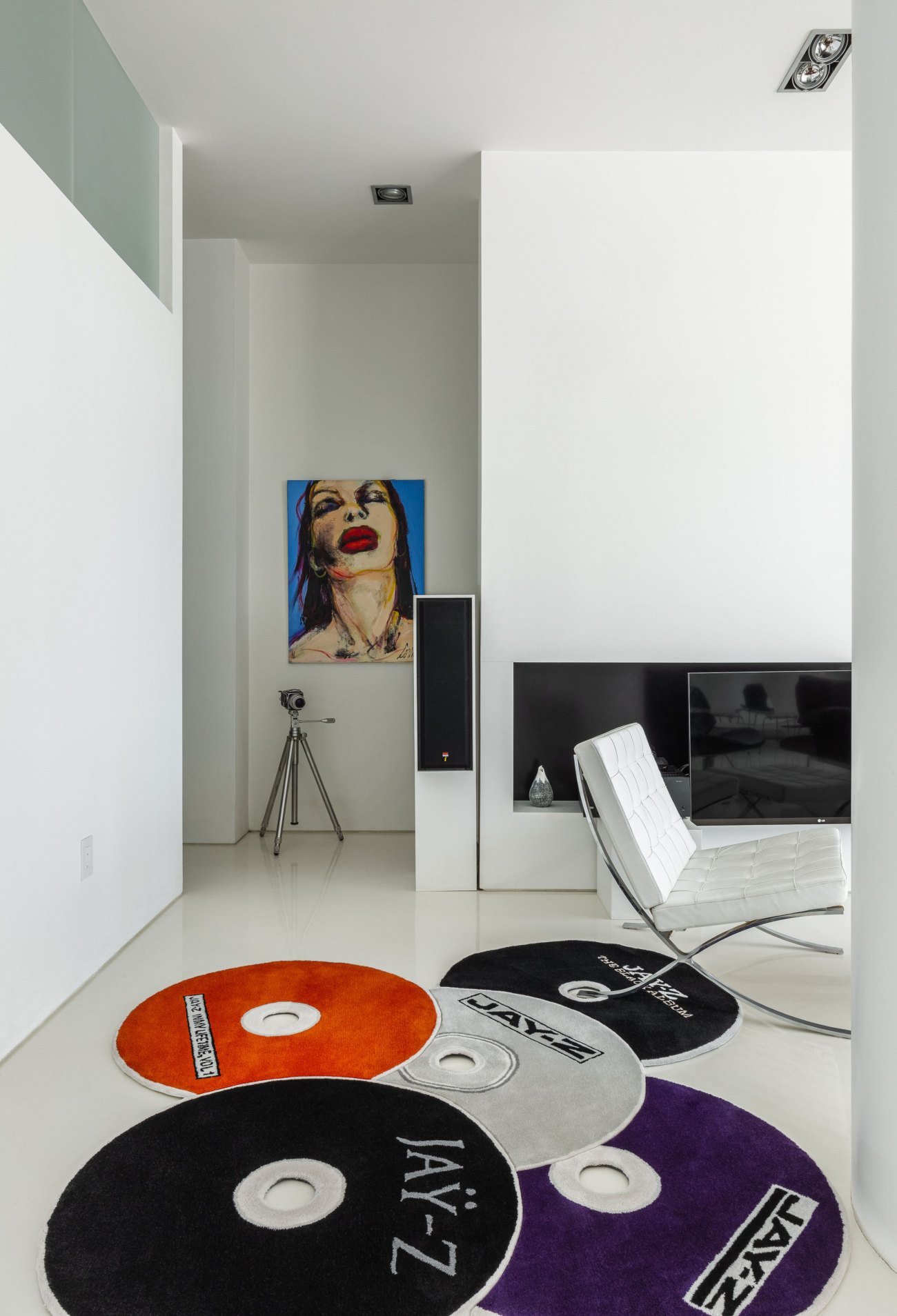 Designer Sean Brown's Audio-Visual CD Rugs | Designlines Magazine