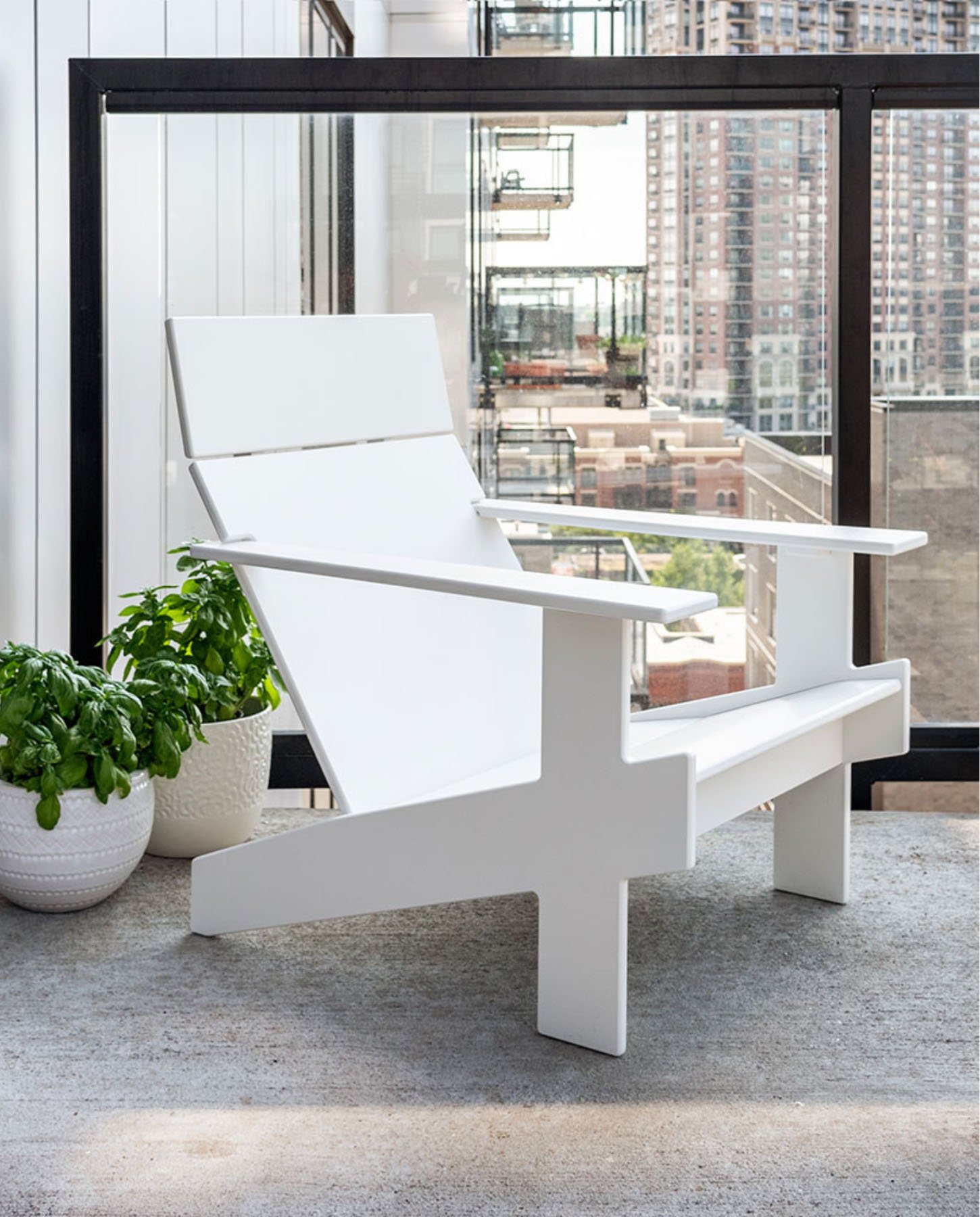 5 Stylish Outdoor Chairs for your Backyard Patio | Designlines Magazine