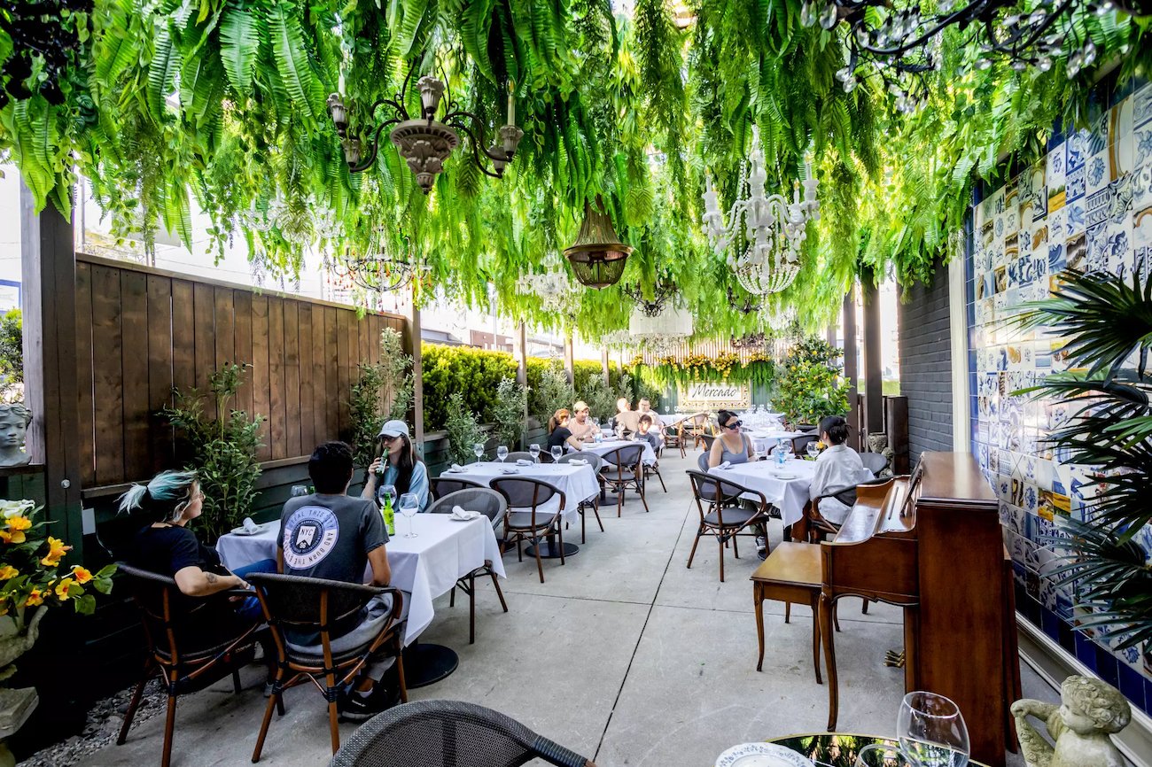 Toronto’s Best Patios for Dining Al Fresco | Designlines Magazine