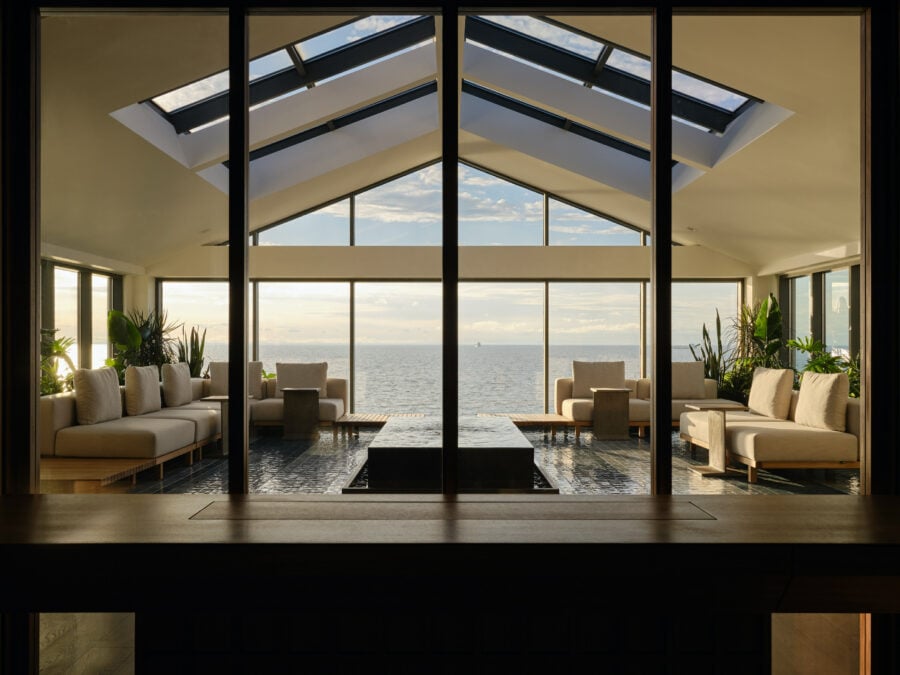 ACDO's Lake Ontario-Inspired Design in Niagara-on-the-Lake ...