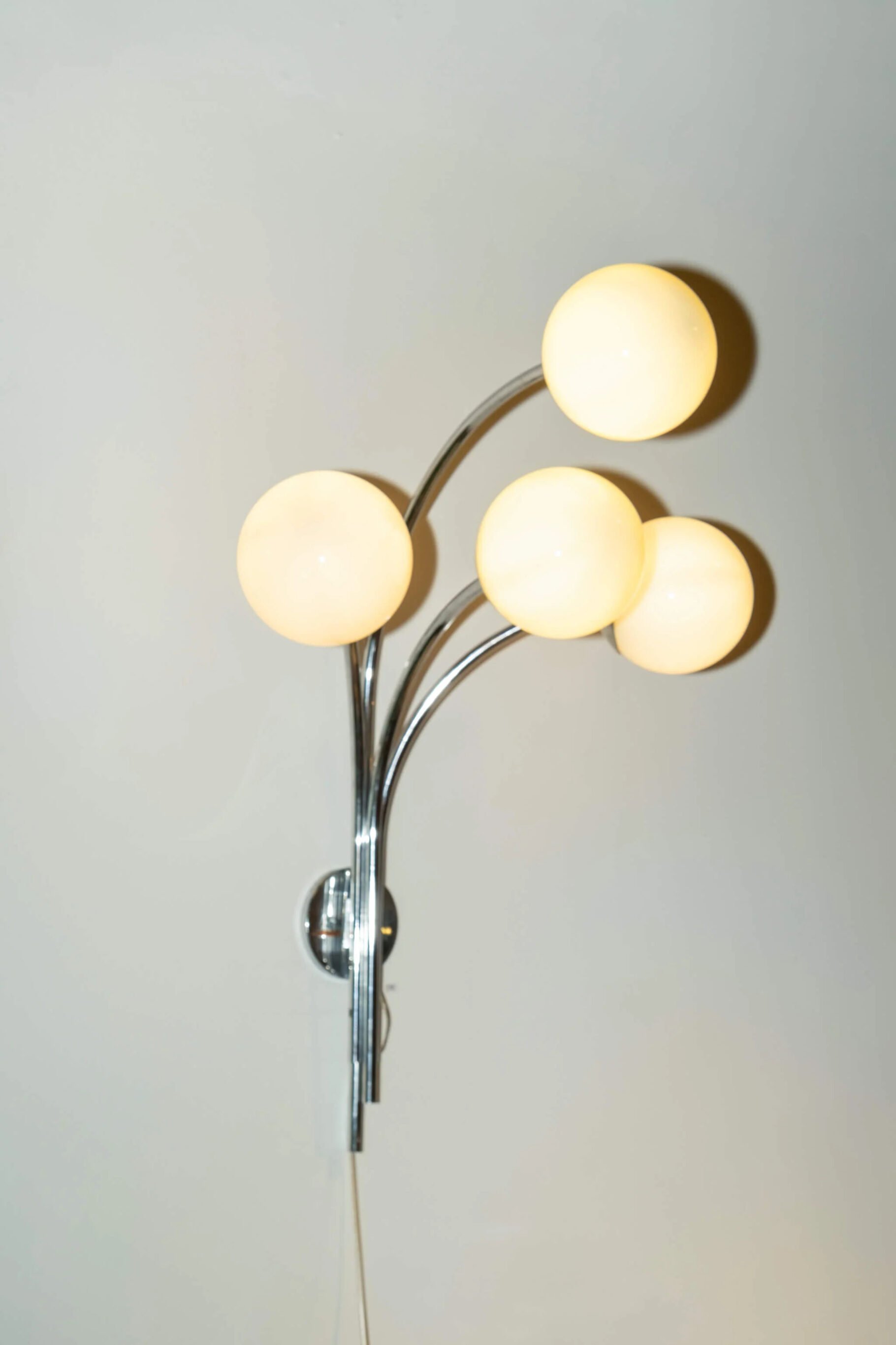 Vintage Lighting Designs That Still Shine Today | Designlines Magazine