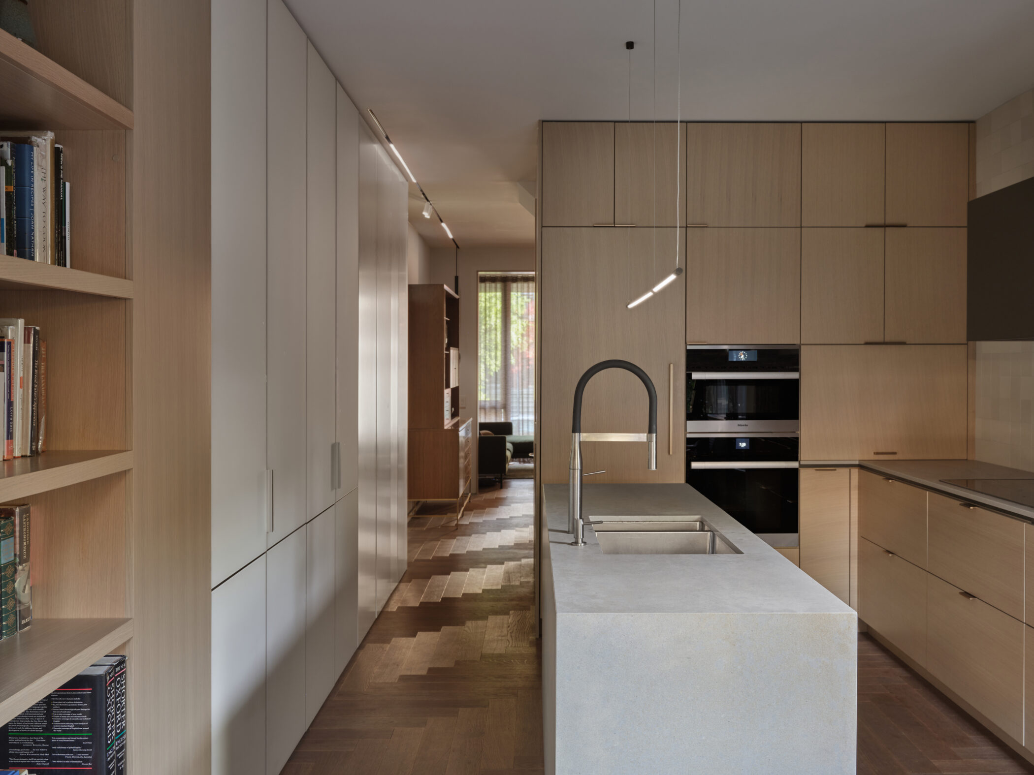 Railcar House: How to Make the Most of Your Home's Footprint ...