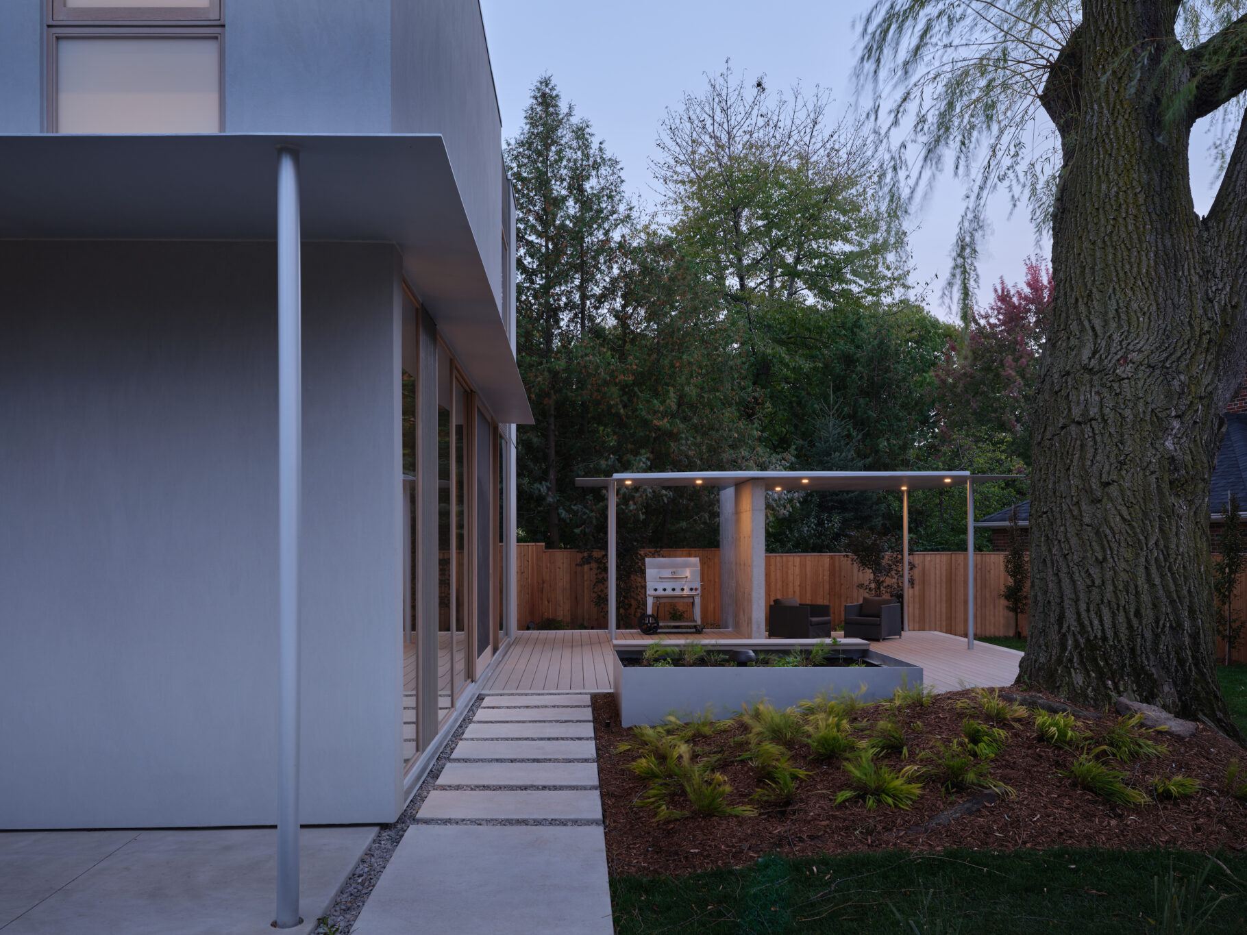 A Cedarvale Home That Bends Toward the Light | Designlines Magazine